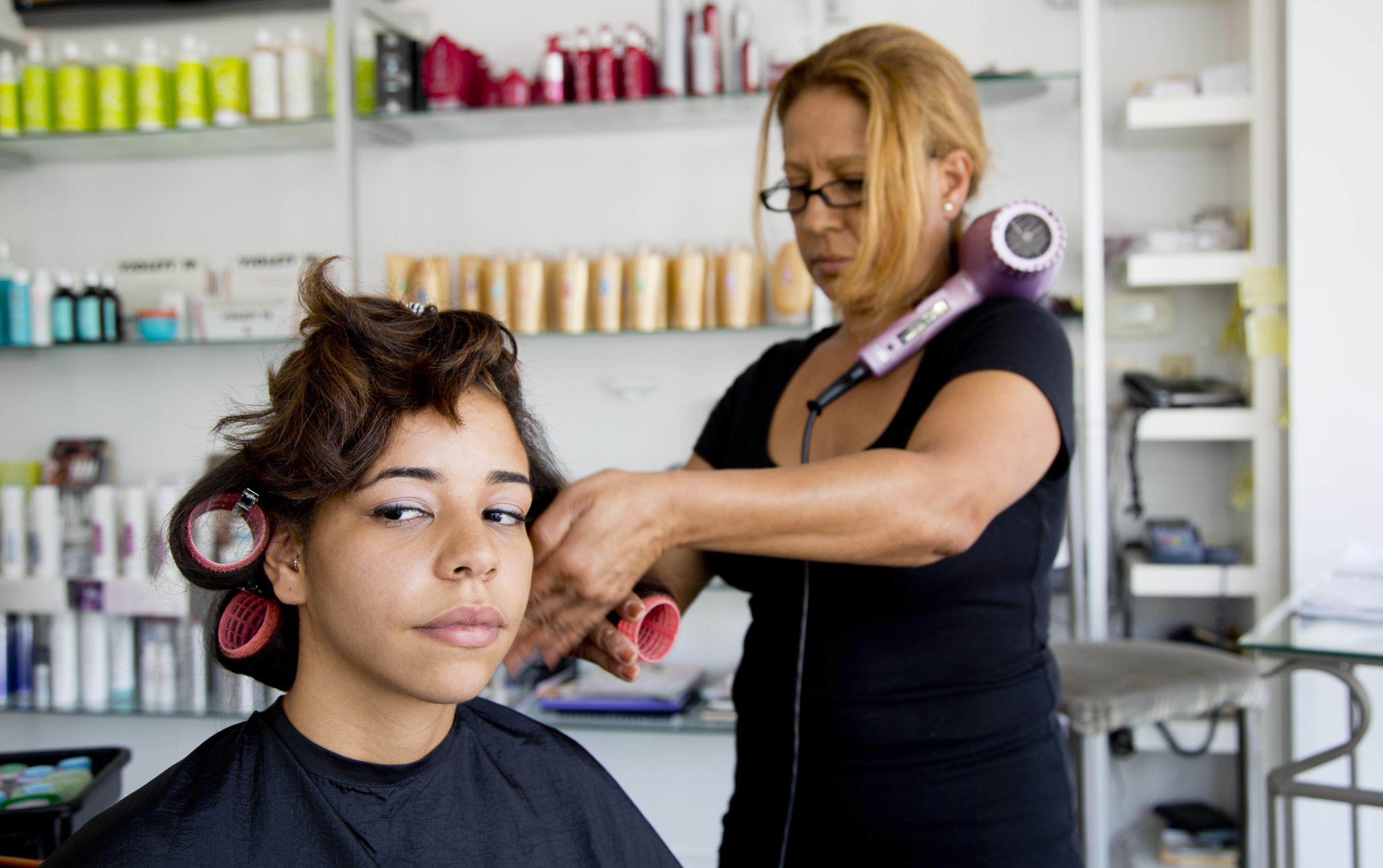 Community News Service » At Talmo Hair Co., youth find gender ...